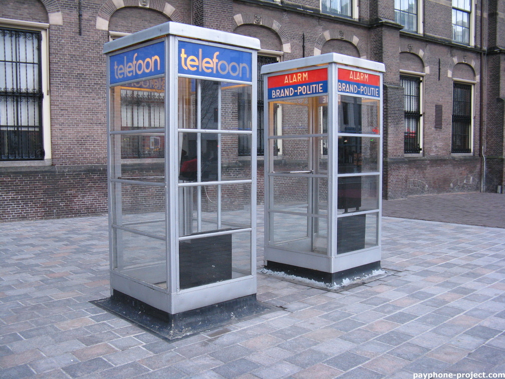 Phone Booths at The Hague – The Payphone Project