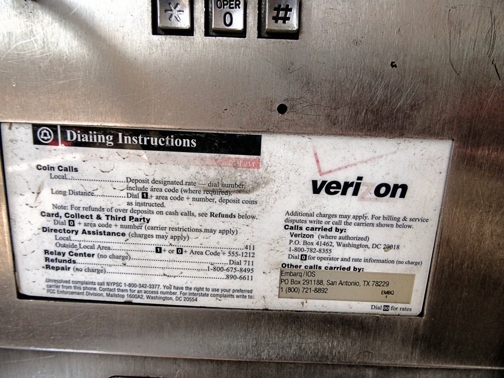 Abandoned Verizon Payphones at 77 Water Street – The Payphone Project